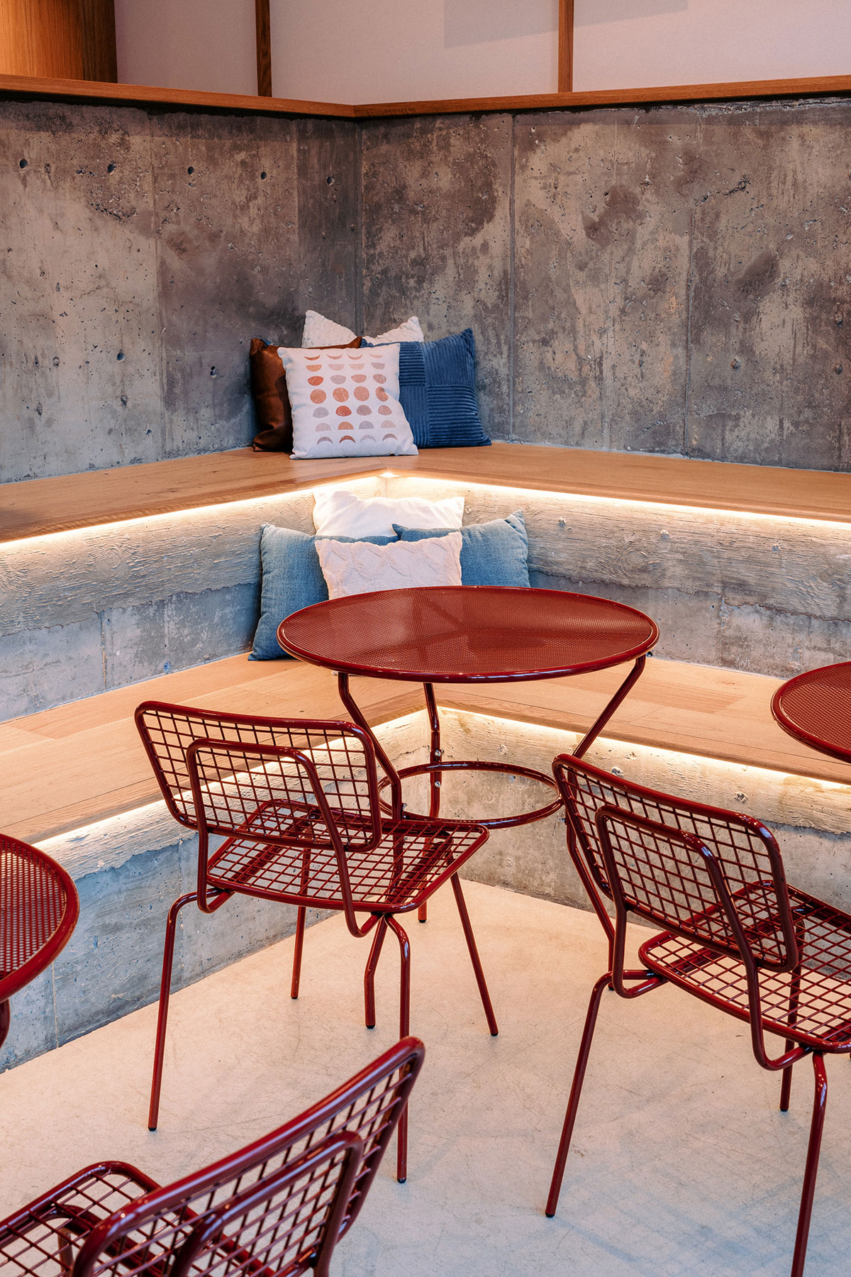 Opla Outdoor Seating - Grand Rapids Chair